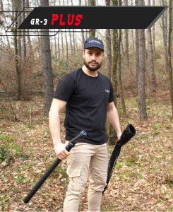 GR-3 PLUS 3D ground scanner is a small-size lightweight metal detector